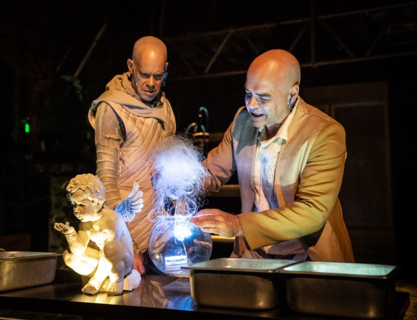 Geneviève L. Blais et sa compagnie Théâtre à corps perdu montent ...